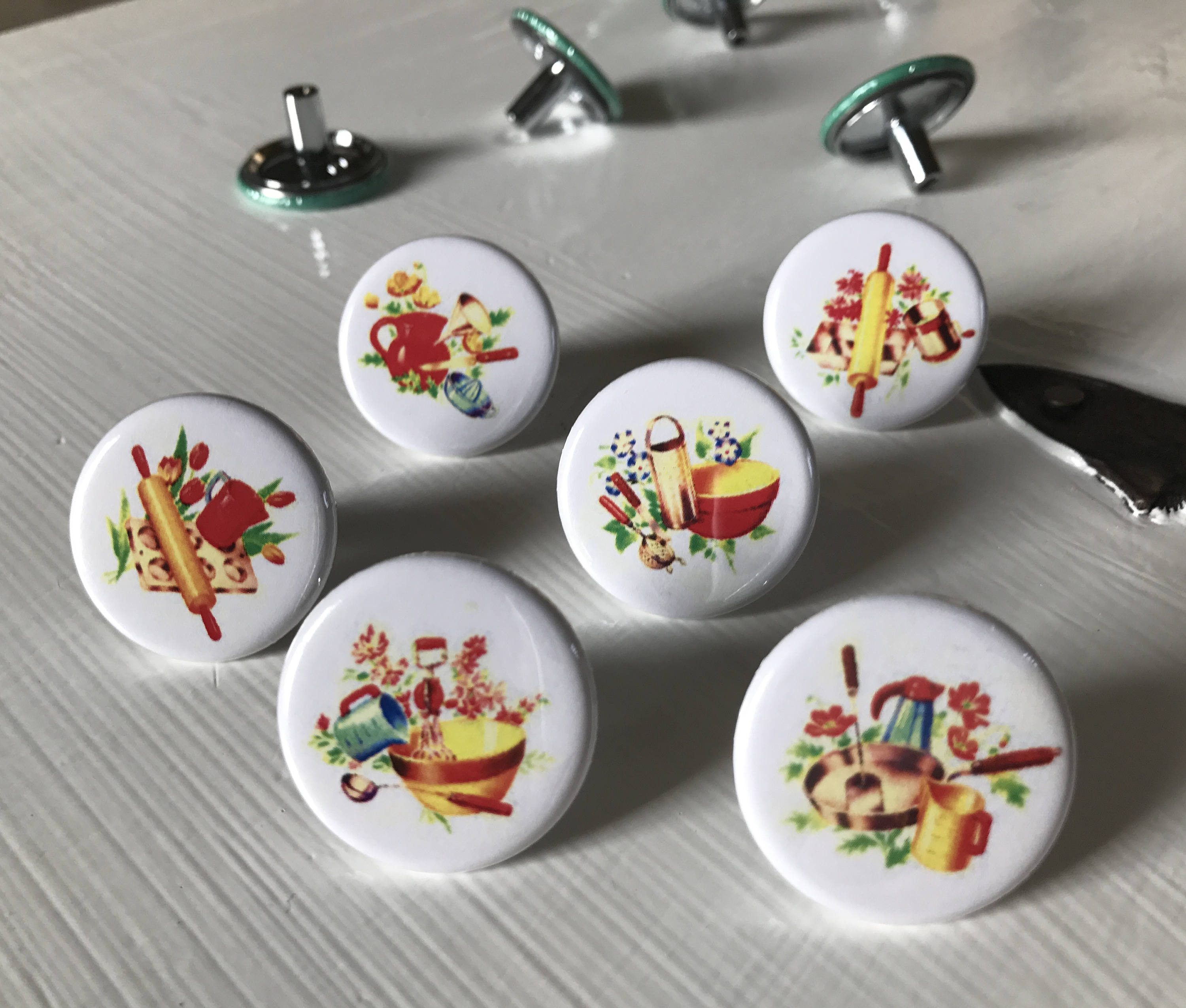 ONE New Retro 50's Kitchen Custom Cabinet Knobs & Drawer Pull - Etsy