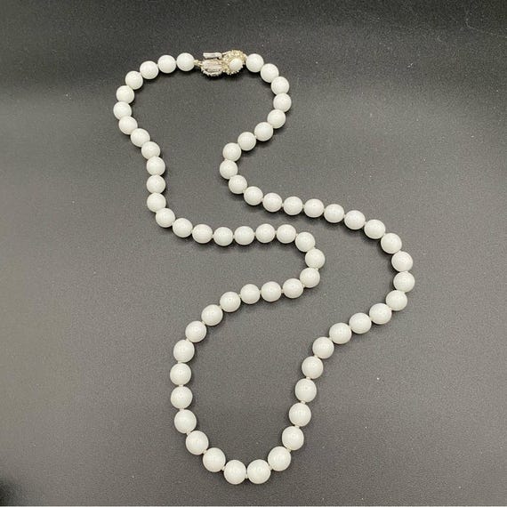 Rare J.McCann 1959 NYC Signed Vintage Milk Glass Bead… - Gem