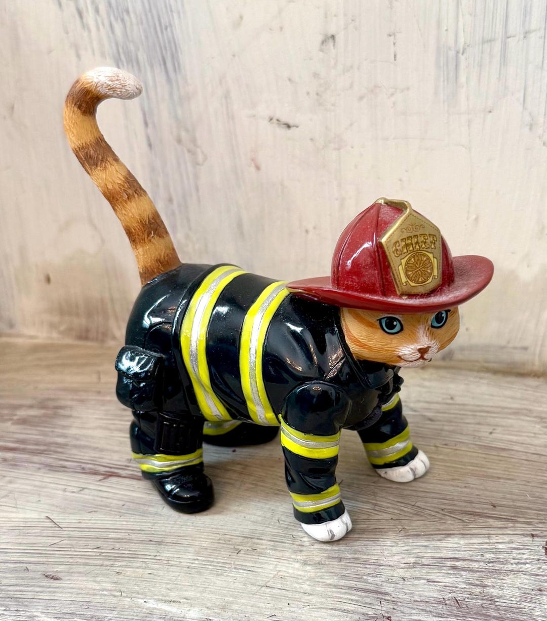 Chief Furry Fighter Cat Figurine/firefighter/hamilton Collection - Etsy