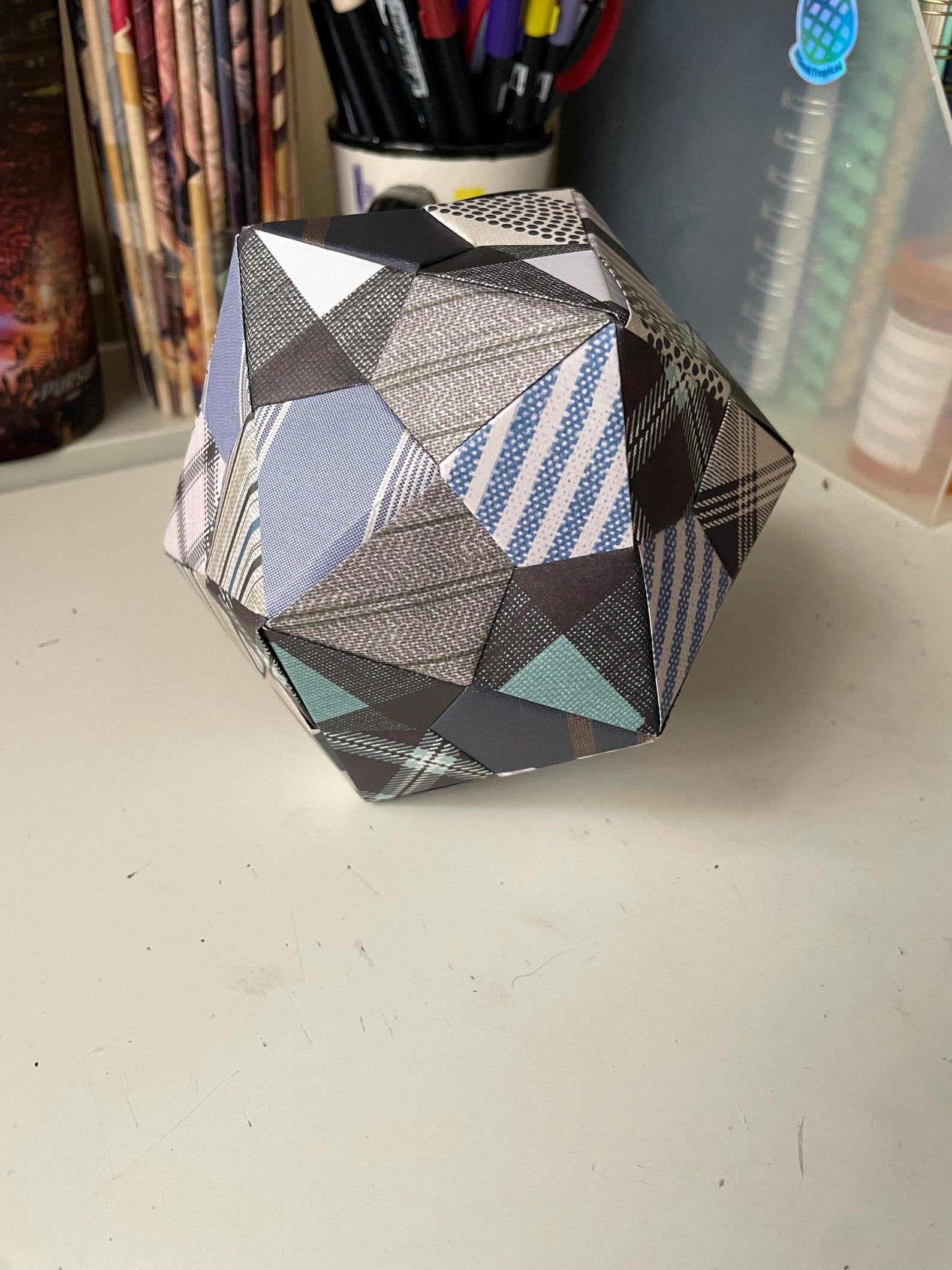 Origami Icosahedron D20 Decoration - Etsy