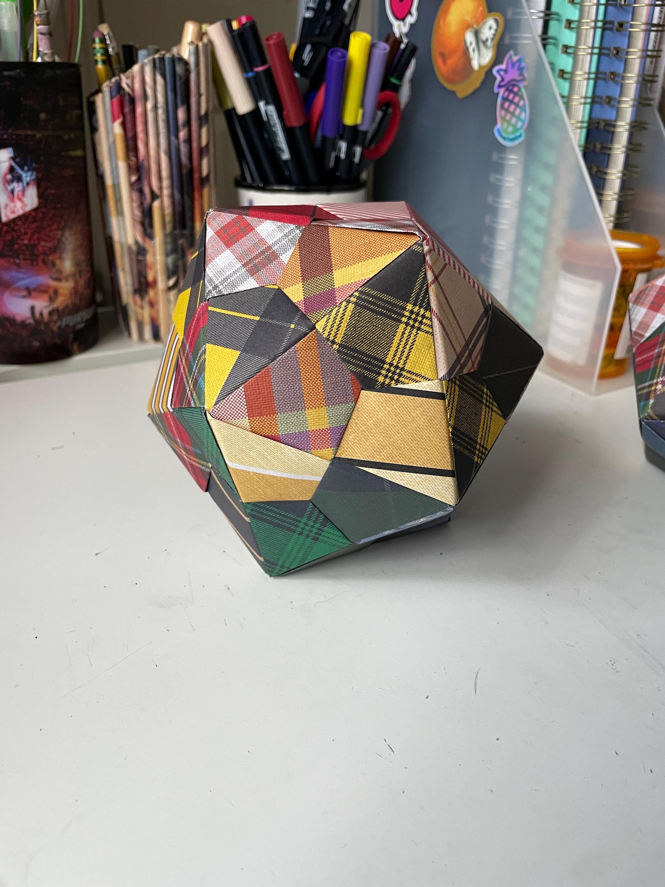 Origami Icosahedron D20 Decoration - Etsy