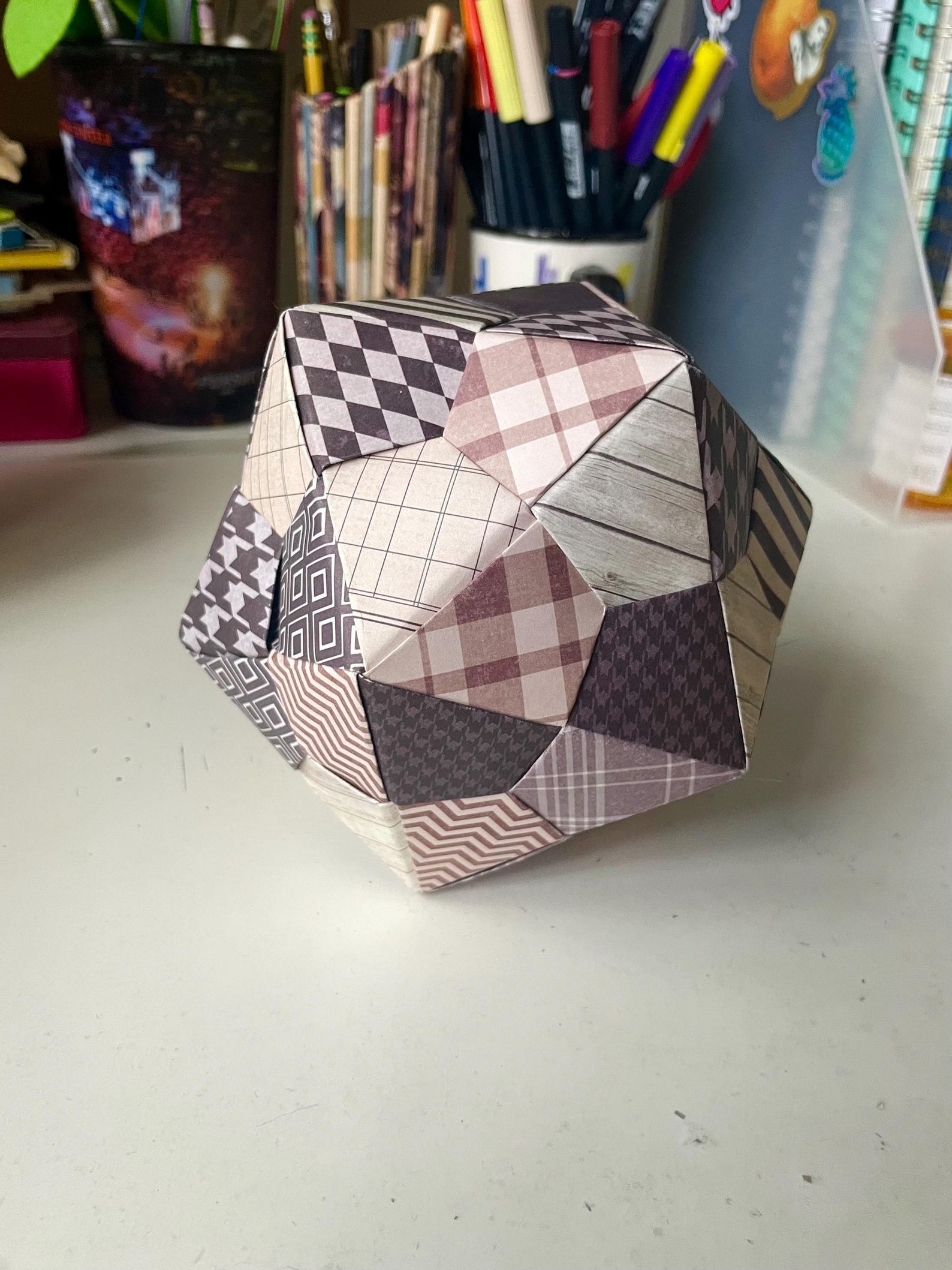 Origami Icosahedron D20 Decoration - Etsy