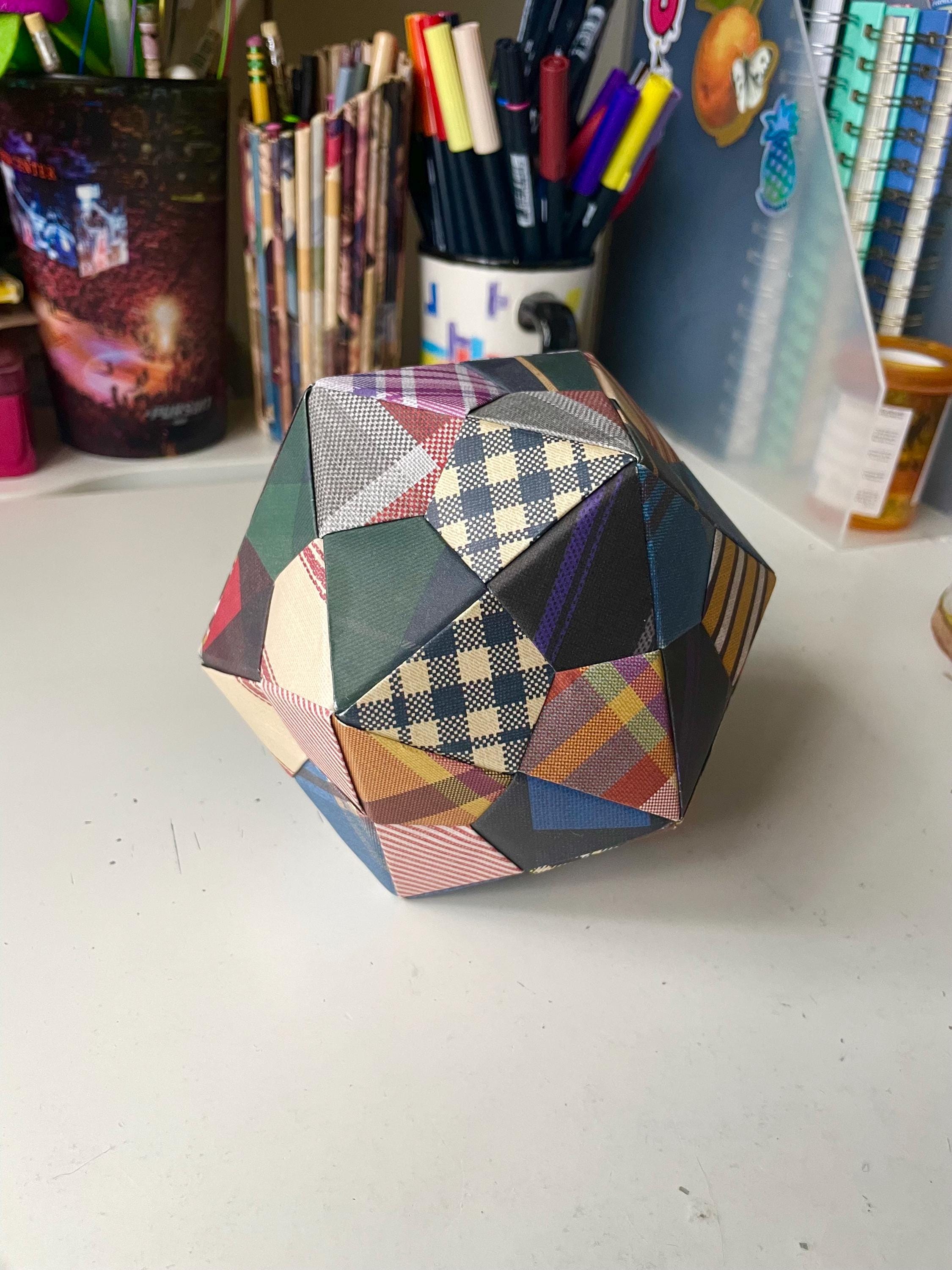 Origami Icosahedron D20 Decoration - Etsy