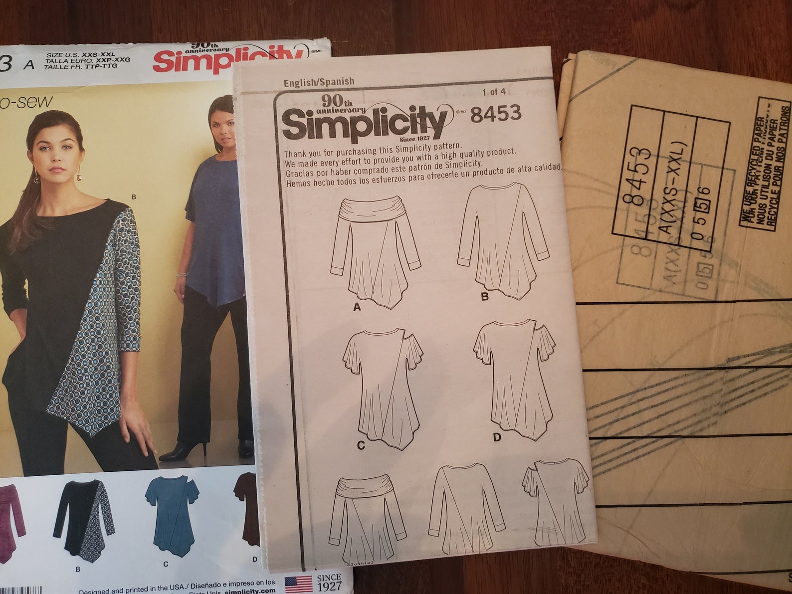Simplicity 8453 Misses Knit Tops Asymmetrical, Cold Shoulder, Contrasting Fabrics, Sleeve ...