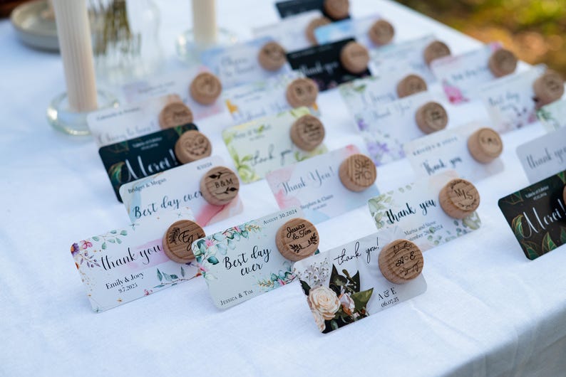 Outdoor Wedding Guests Favors in Bulk, Custom Wine Stoppers, Keepsake ...