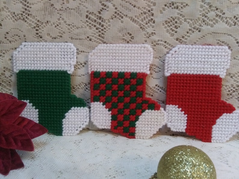 Red Green and White Christmas Holiday Plastic Canvas Refrigerator ...