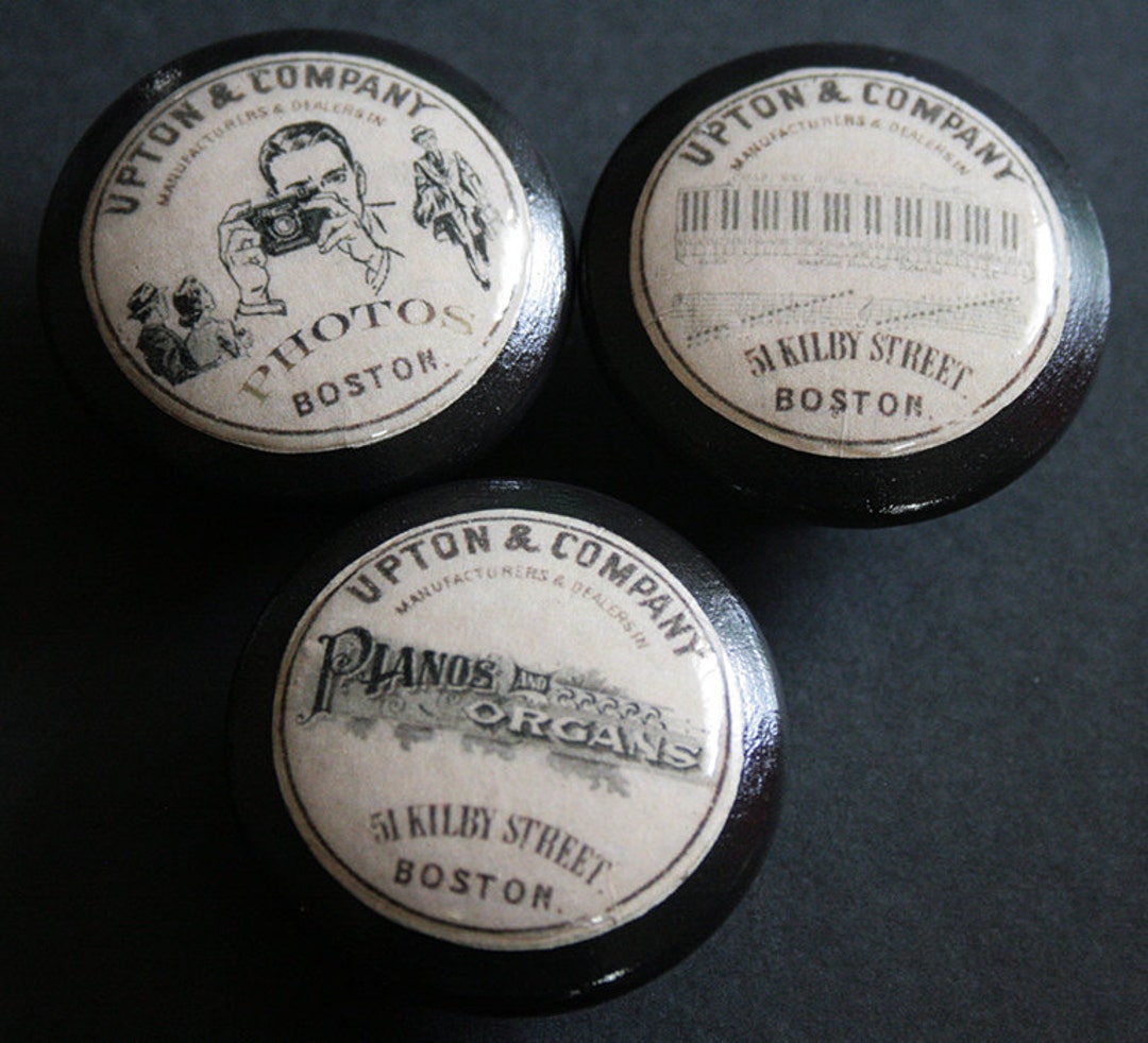 Vintage Knobs, Gentlemen of Distinction, Set 2 of 3 Wooden Door Pulls ...