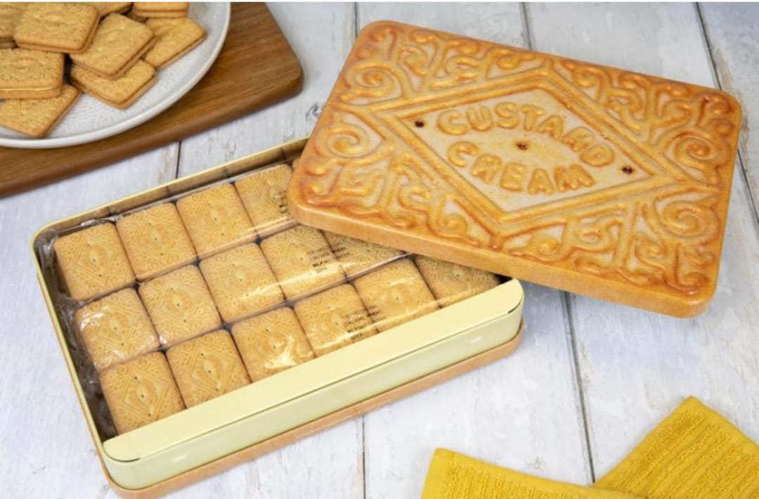Giant Custard Cream Biscuits Gift Set Christmas Tin - Etsy