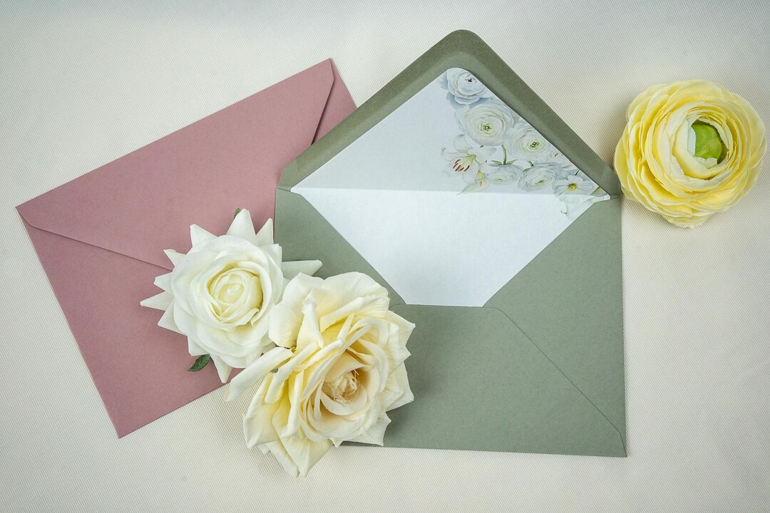 MOONSTONE - Minimalist White Flowers Geometric Wedding Invitation ...