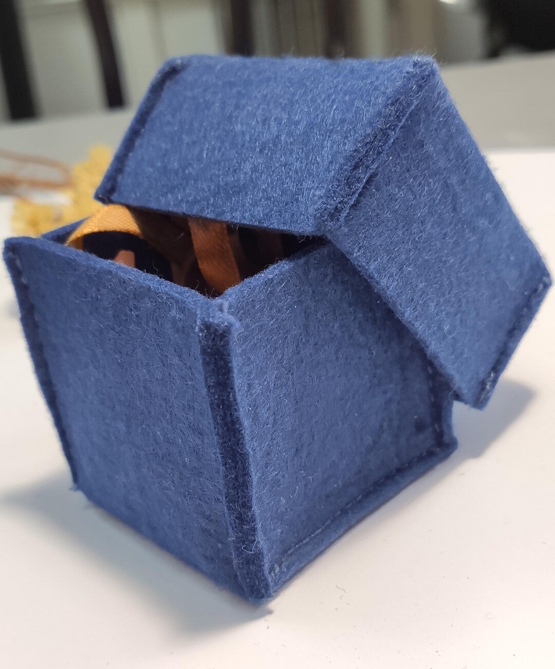 Small Felt Storage Box: Jewelry Organizer (5cm) - Etsy