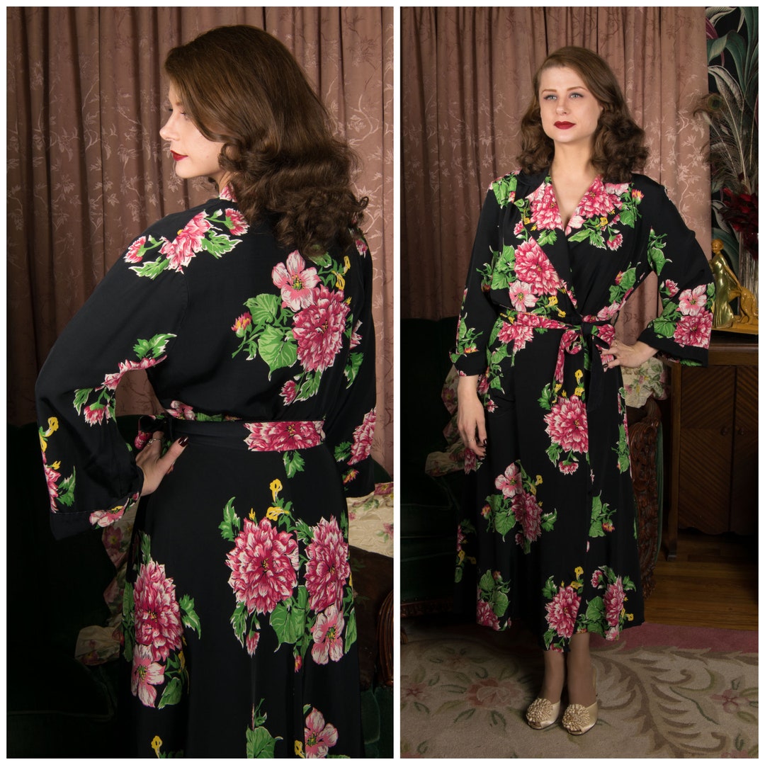 1940s Dressing Gown - Gorgeous Vintage 40s Rayon Faille Bold Floral ...