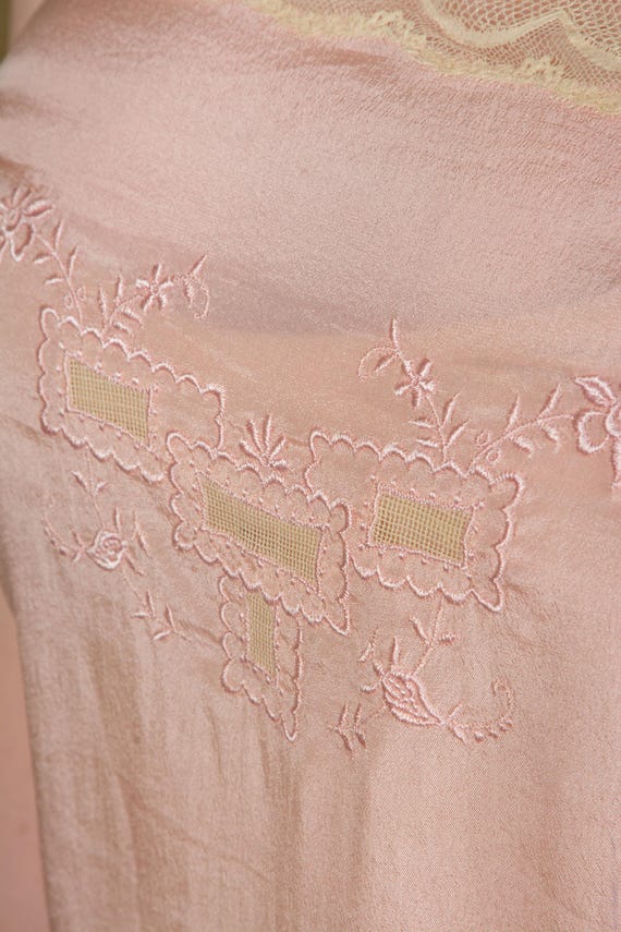 1920s Chemise - Darling Vintage 20s Peach Step Silk … - Gem