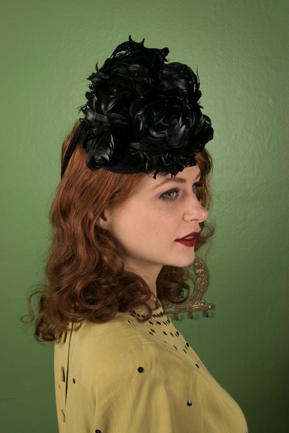 1940s Hat - Bold Vintage 40s Statement Tilt Hat in Gl… - Gem