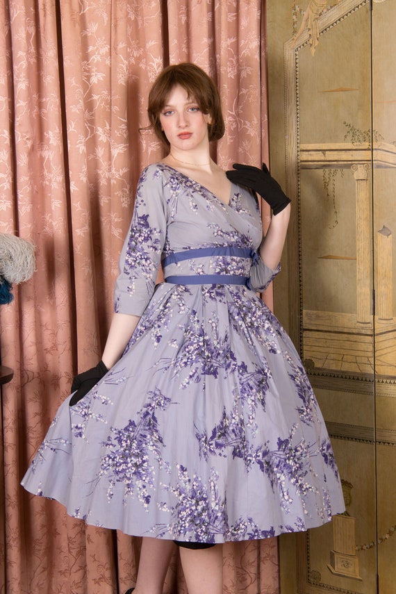 TAG SALE 1950s Dress - Stunning Vintage 50s Fit and F… - Gem