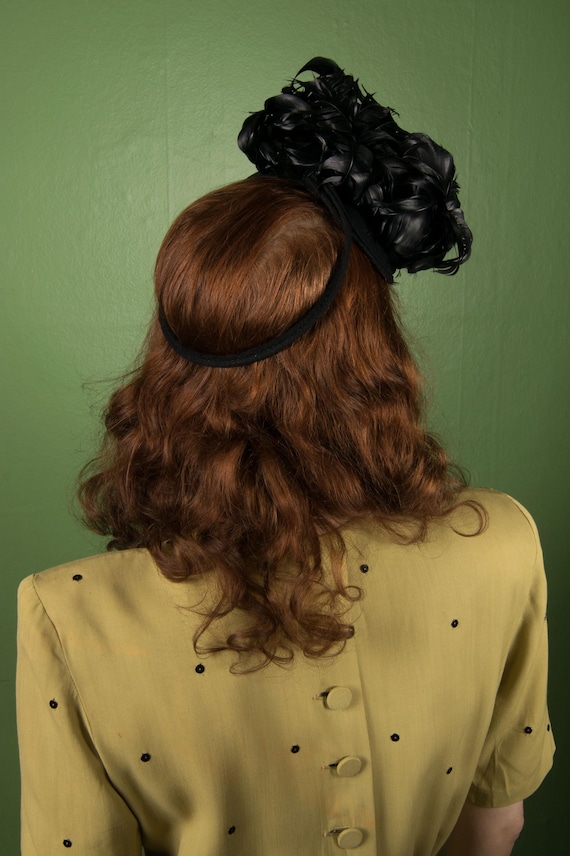 1940s Hat - Bold Vintage 40s Statement Tilt Hat in Gl… - Gem