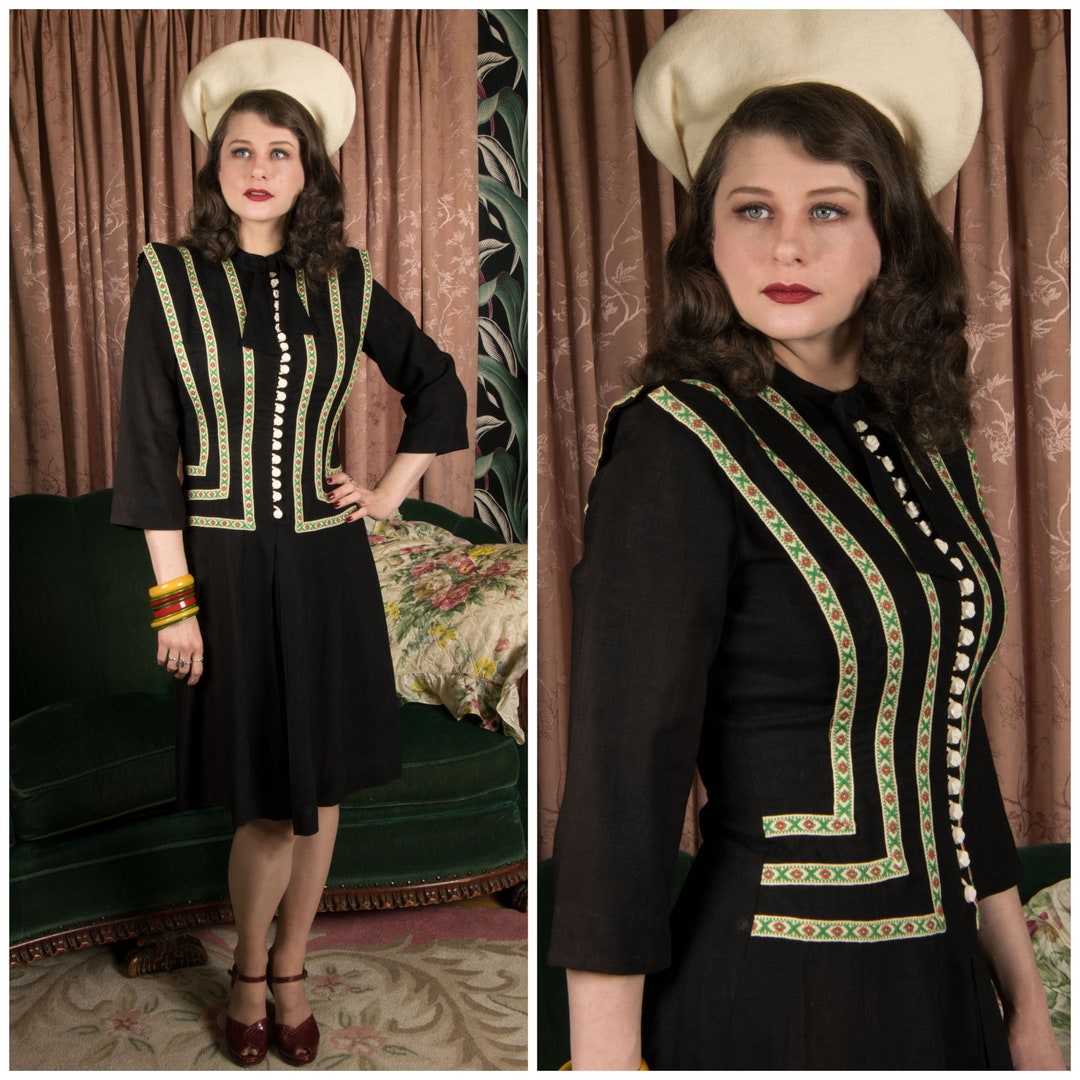 1940s Dress - Fantastic Vintage 40s Juniors Dress in Black Linen With ...