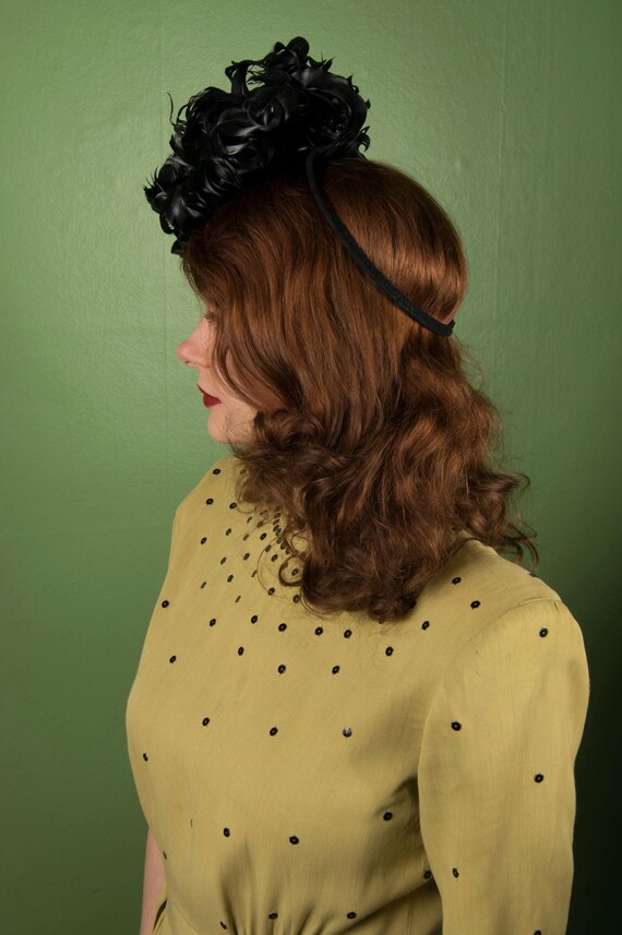 1940s Hat - Bold Vintage 40s Statement Tilt Hat in Gl… - Gem