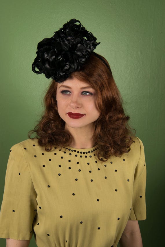 1940s Hat - Bold Vintage 40s Statement Tilt Hat in Gl… - Gem