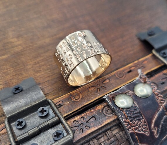 Custom Inscribed Bird Band 14K Gold - Etsy