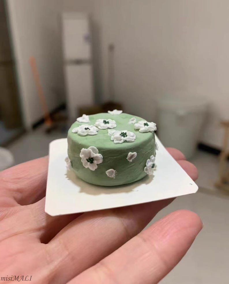 Mini Flower Cake Handmade 1:12 Mini Food Mini Doll House Mini ...