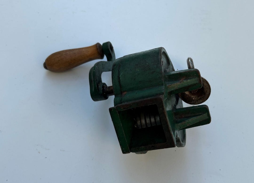 Antique Bean Cutter Bean Slicer Made of Cast Iron by Hühnersdorf Art ...