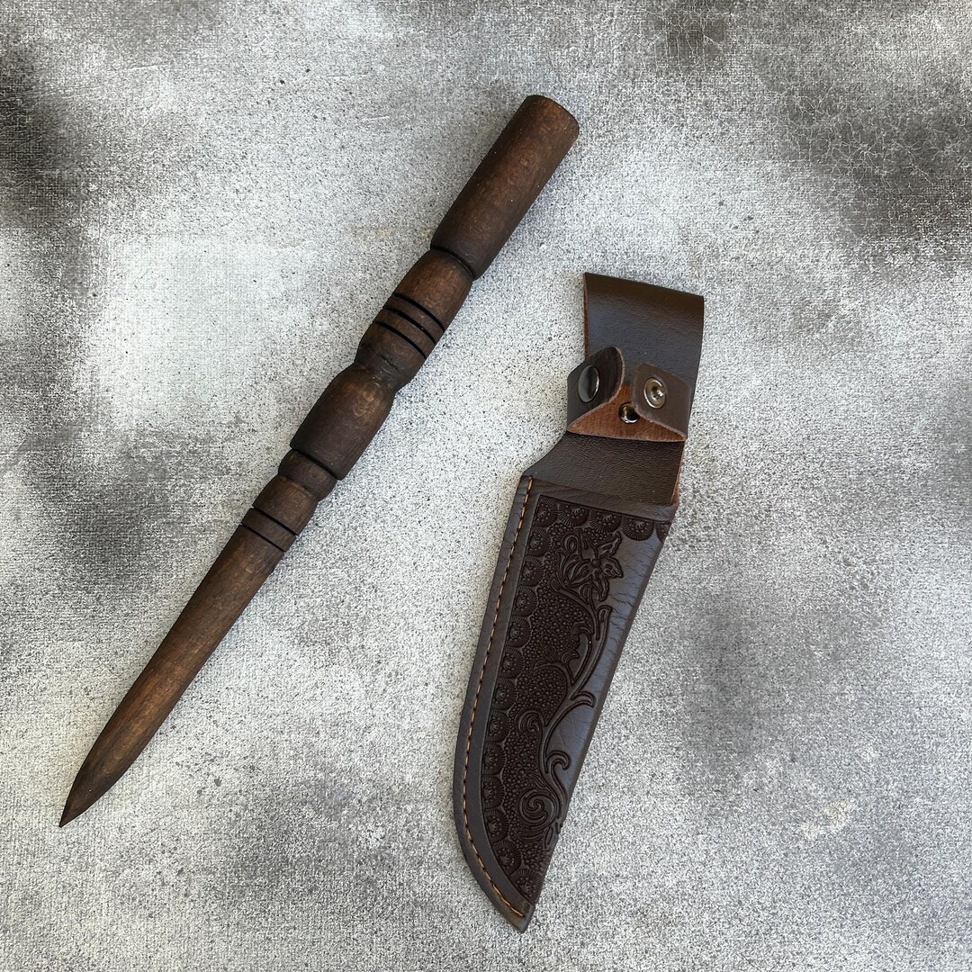 Vampire Killing Set - 35 Cm Vampire Stake With Belt Holster for ...