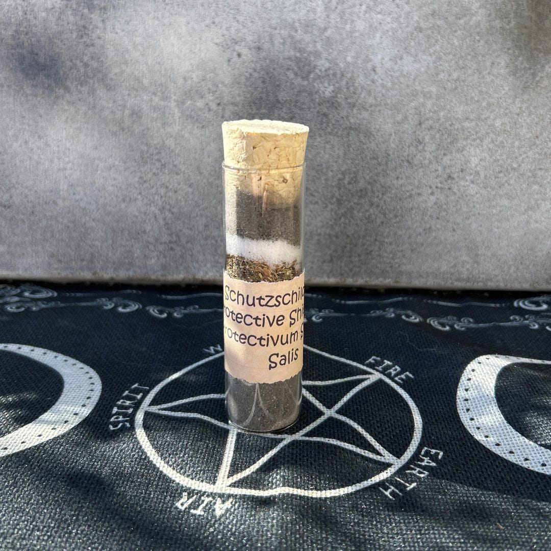 Protective Salt - Wicca Salt, Ritual Ingredients for Your Witch's Altar ...
