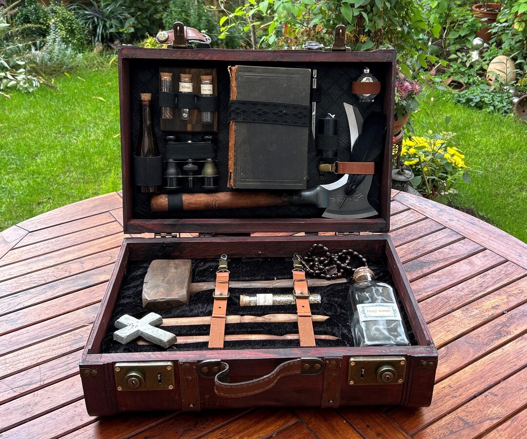 Victorian Vampire Hunting Kit Master Class - Vampire Hunter Tools - Vampire Slayer Hunter ...