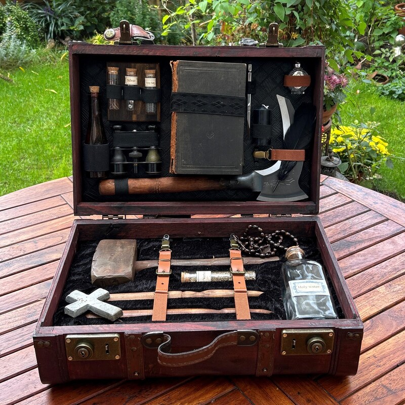 Vampire Hunting Kit - Etsy