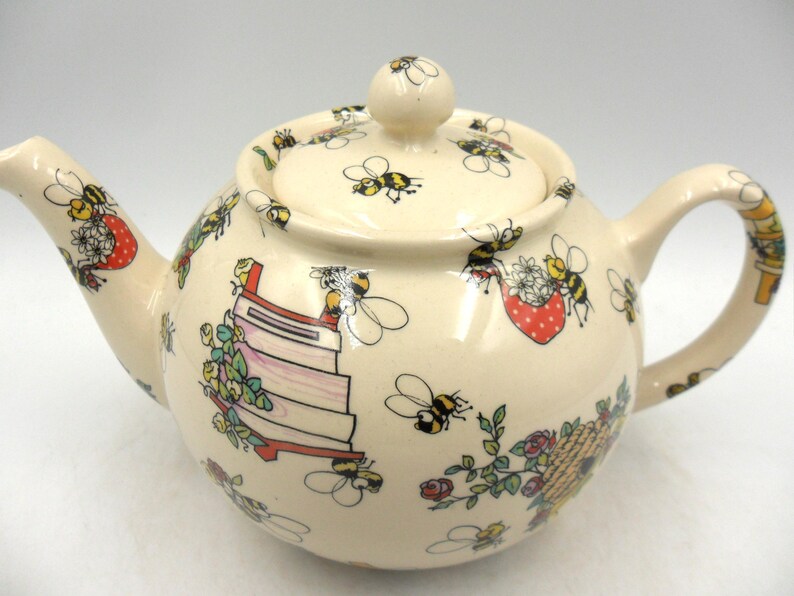 2 Cup Teapot in Honey Bees and Their Hives Design by Heron Cross ...