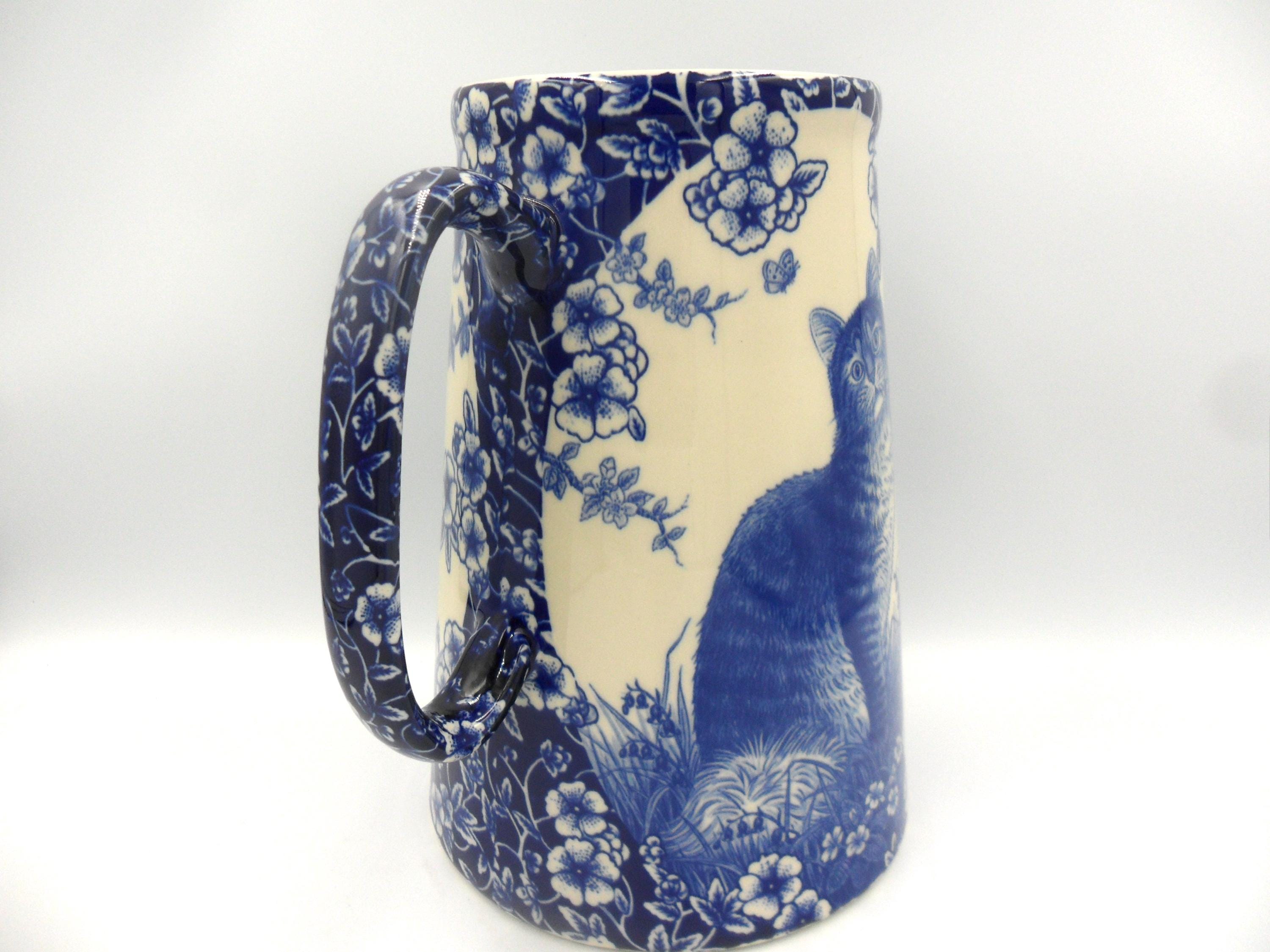 4 Pint Earthenware Jug in Blue Calico Cat Design by Heron Cross Pottery ...