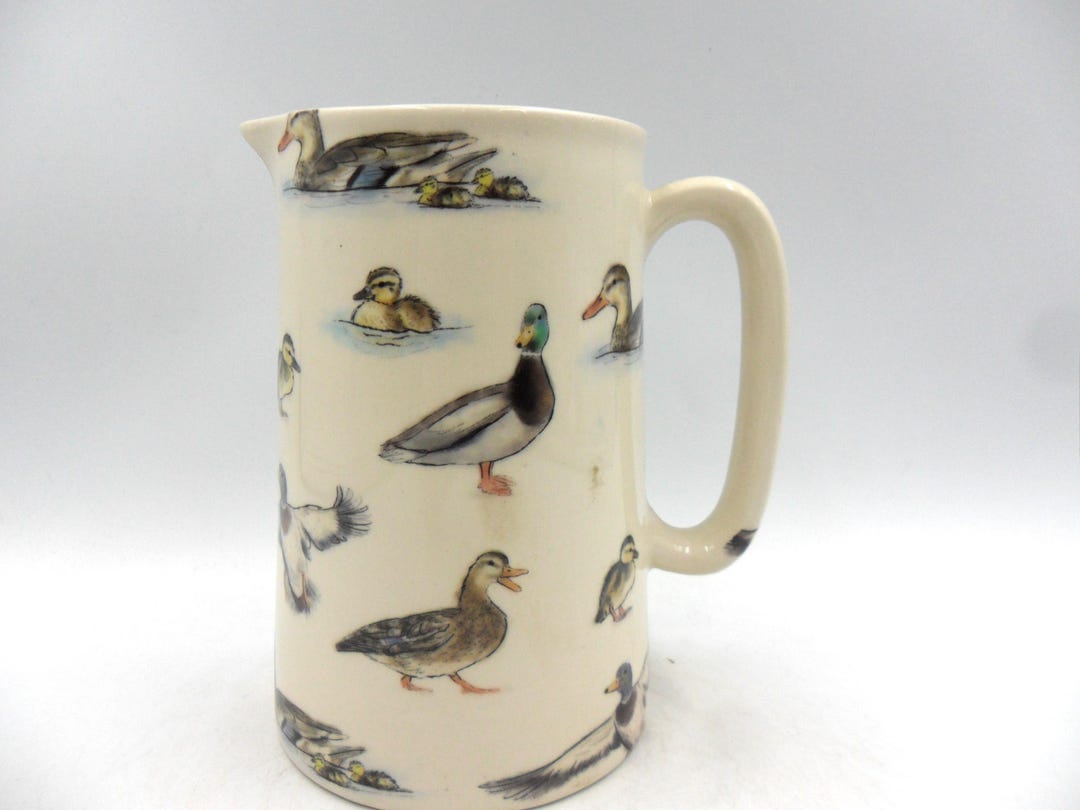 1 Pint Earthenware Jug in Ducks and Mallards Design by Heron Cross ...