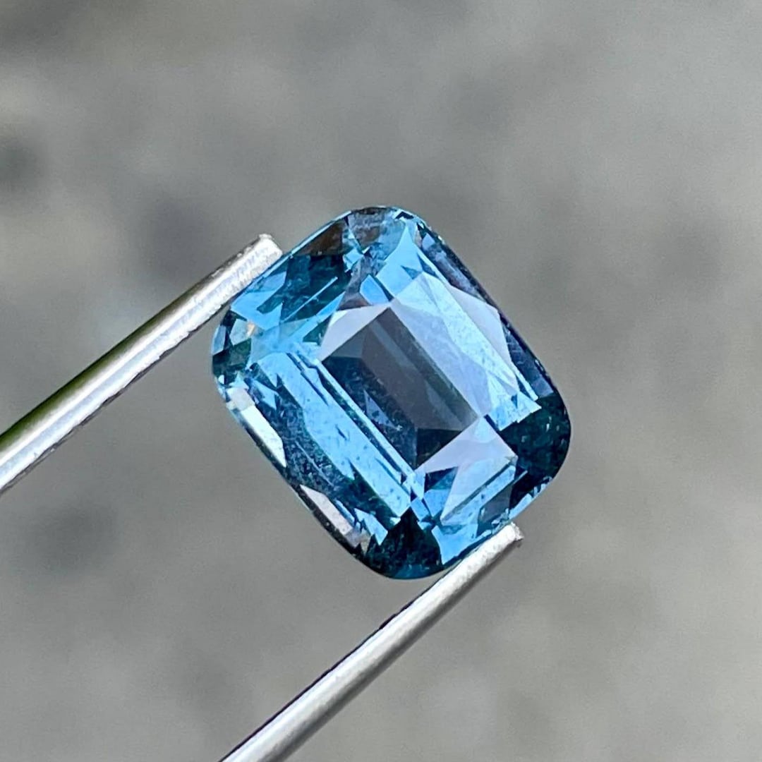 2.55 Carats Light Blue Spinel Stone Cushion Cut Natural Tanzanian ...