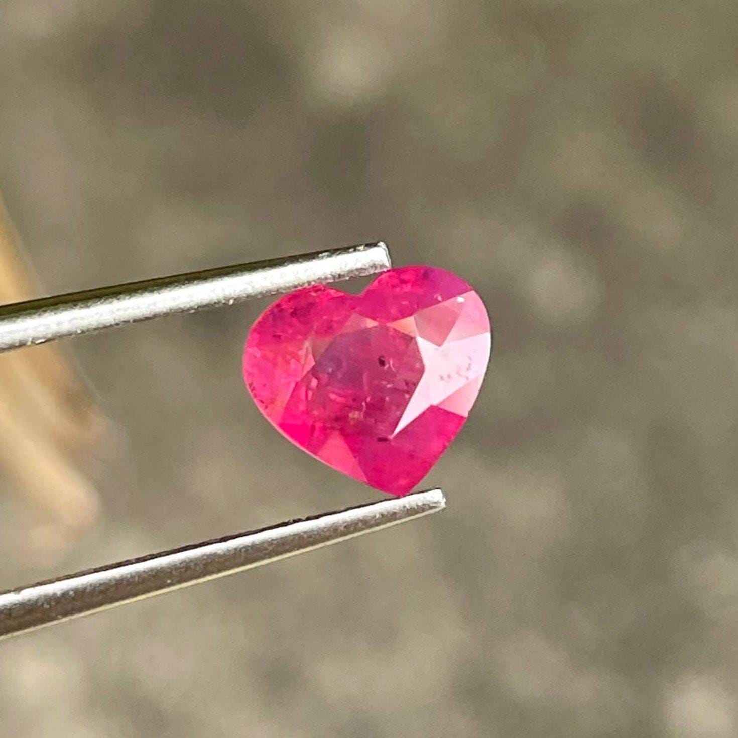 1.55 Carats Reddish Pink Ruby Heart Cut Natural Mozambique's Gemstone ...
