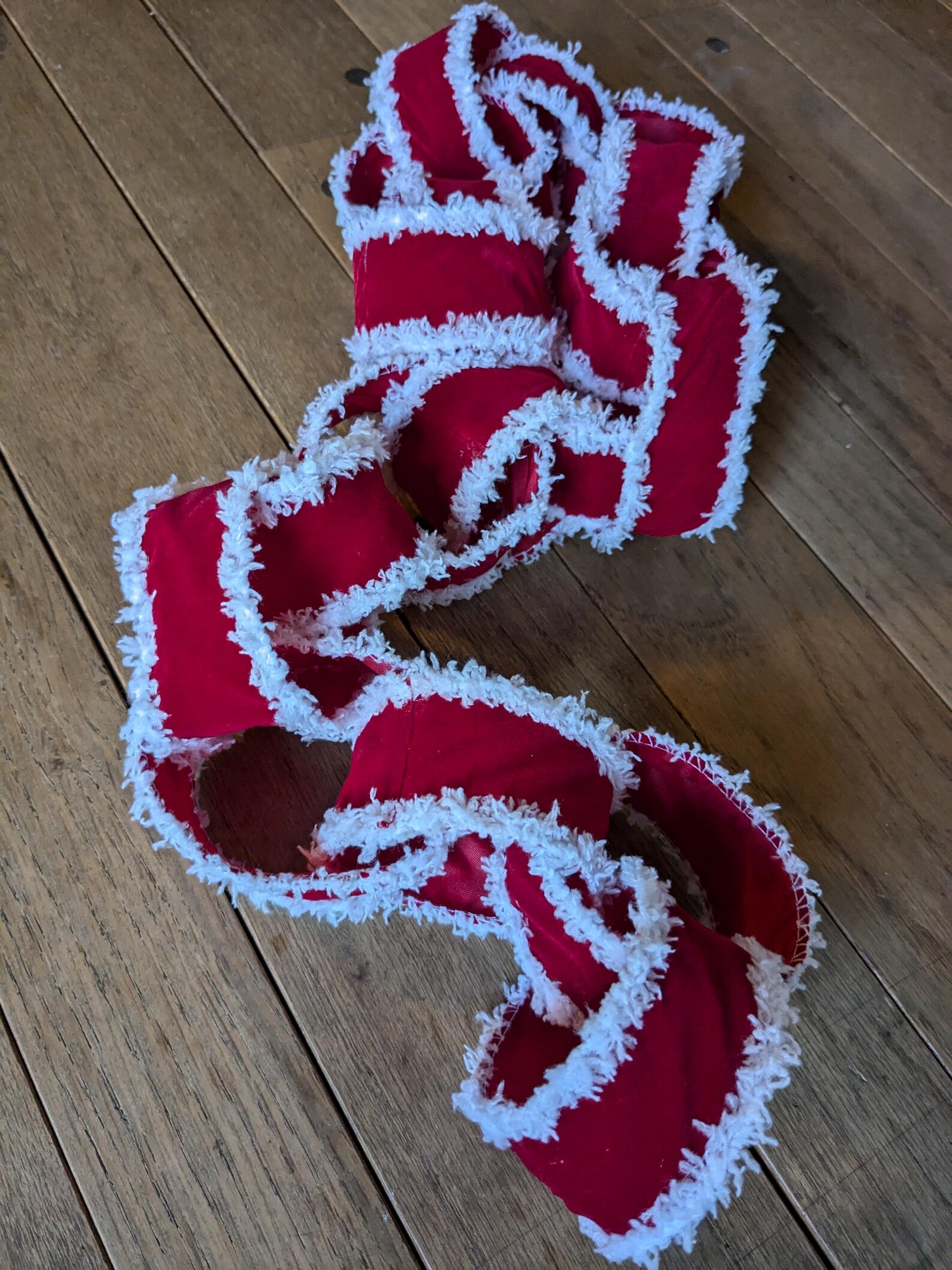 Ribbon 'paper' Chain, Red Ribbon Chain, Ribbon Garland, Red and White ...