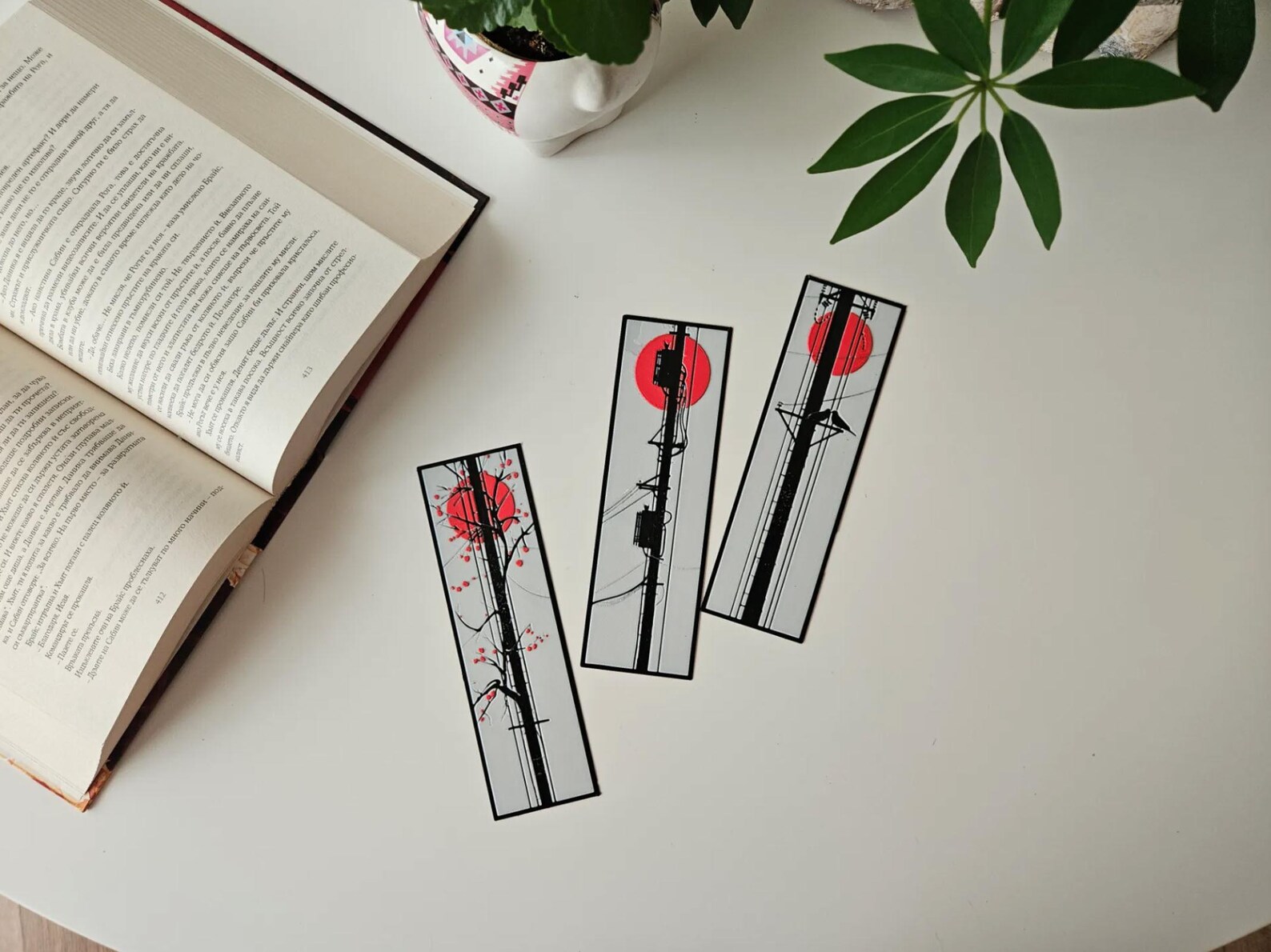 Japanese-inspired Bookmark Set: Minimalist Red Sun Design - Etsy