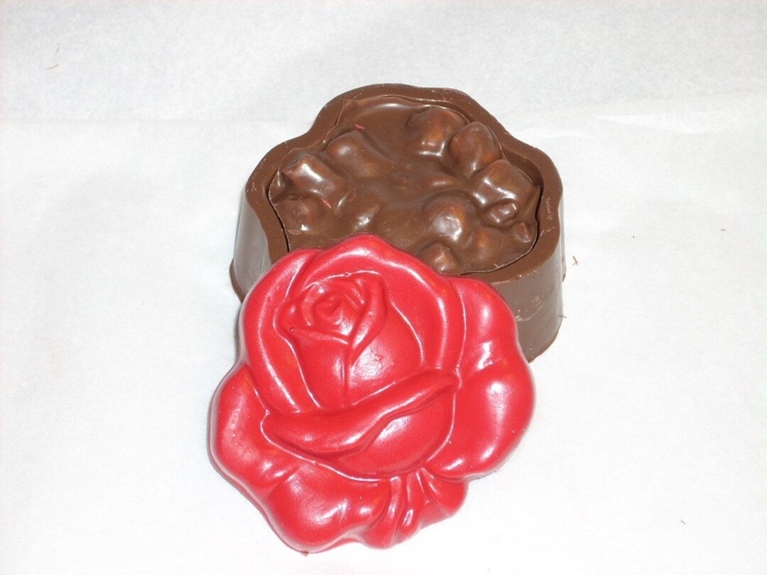 Chocolate Rose Candy Box Filled With Bite Sized Chocolate Roses - Etsy