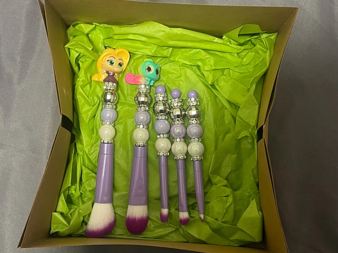 Tangled rapunzel Disney Doorable Makeup Brush Set. - Etsy