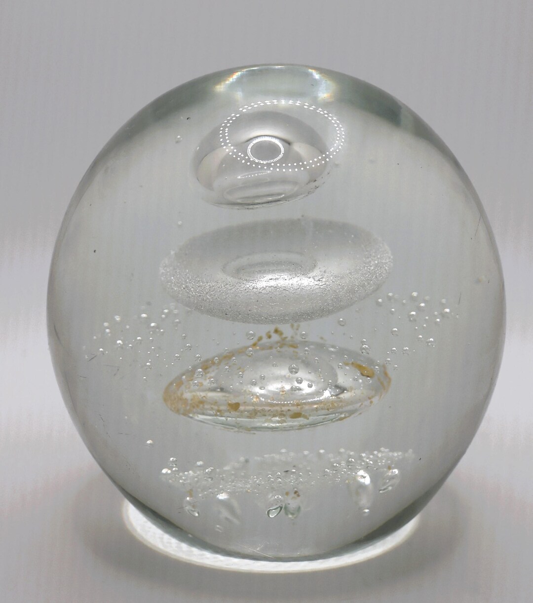 Stunning Large 'magnum' Paperweight With Suspended Bubble Rings in Gold ...