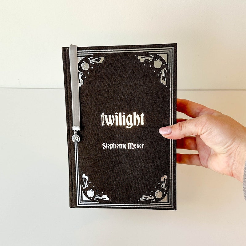 Custom Twilight Book Covers - Etsy