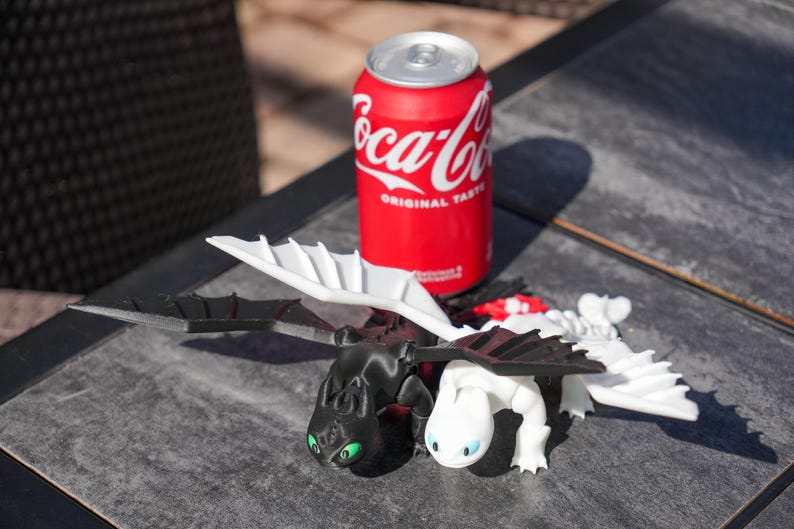 3D Printed How to Train Your Dragon Toothless Nightfury and Lightfury ...