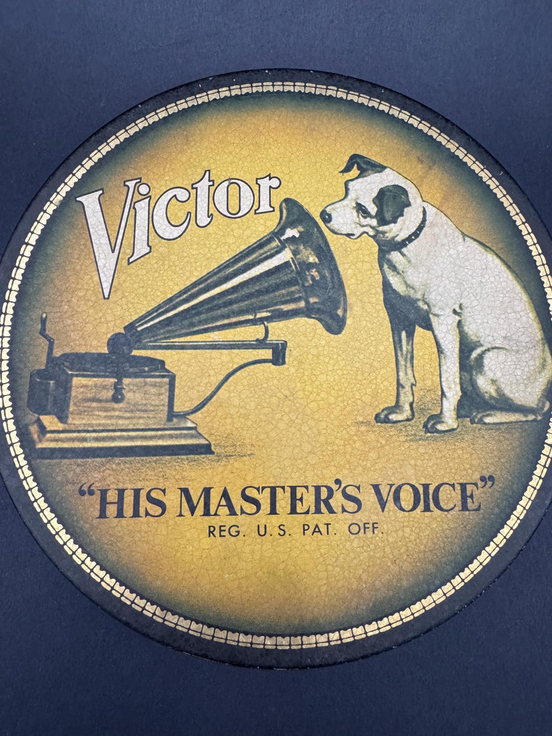 Vintage RCA Gramophone With Dog Nipper "his Master's Voice" Tin - Etsy