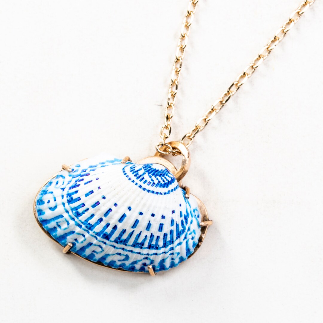 Sea Shell Pendant Necklace, Painted Sea Shells, Beach Necklaces ...