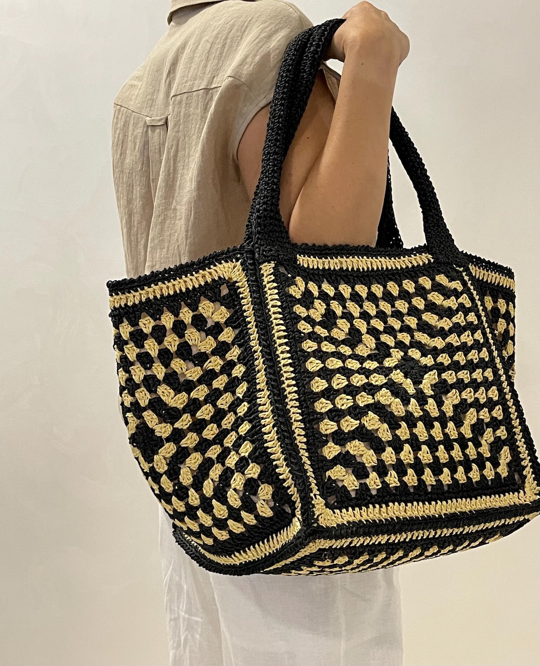 Crochet Raffia Tote Bag: Boho Granny Square Beach Purse - Etsy