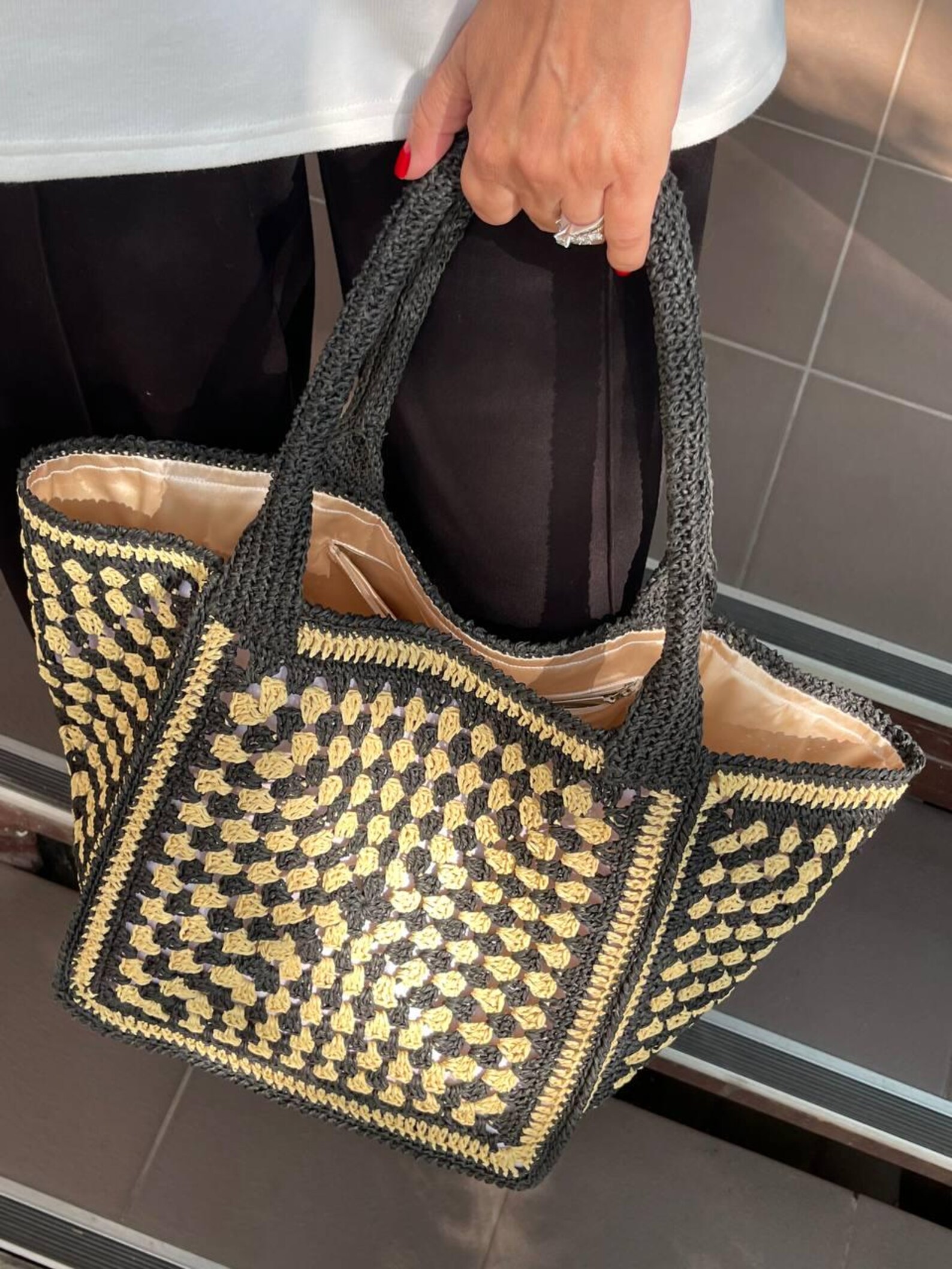 Crochet Raffia Tote Bag: Boho Granny Square Beach Purse - Etsy