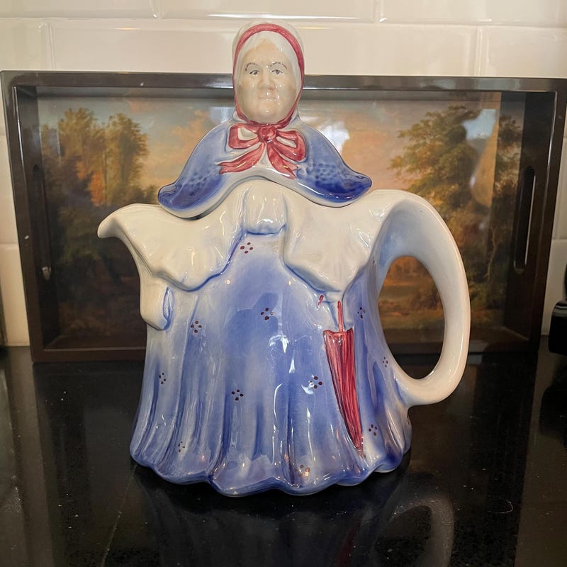 Old Lady Teapot - Etsy