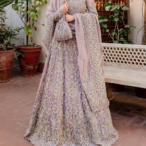 Lilac Pakistani Wedding Bridal Party Dress Lehenga Style Mehndi Nikkah ...
