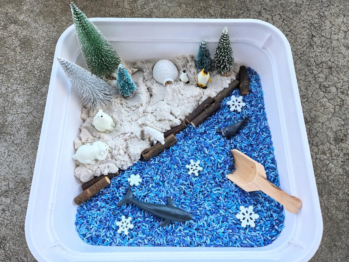 Arctic Animals Sensory Bin - Winter Sensory - Sensory Play - Sensory ...