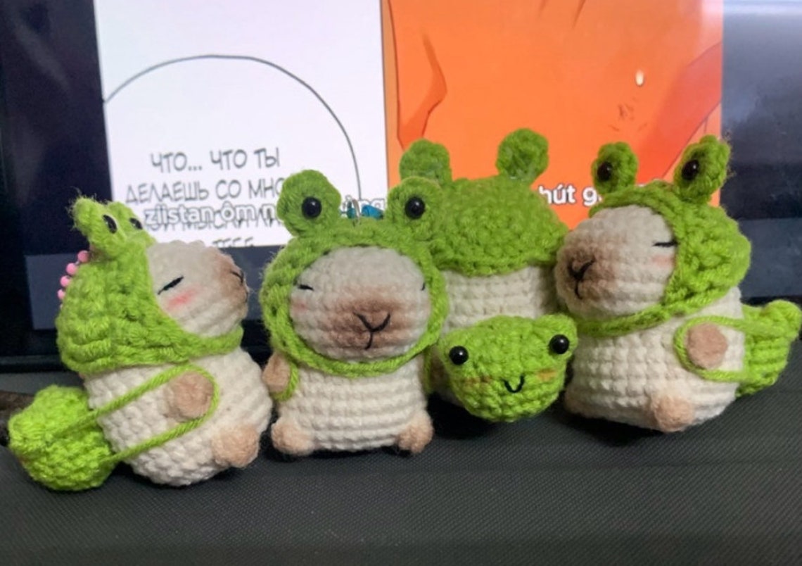 Capybara Keychain, Crochet Student Capybaras, Amigurumi Keychain, Mini Capybara Student Cute ...