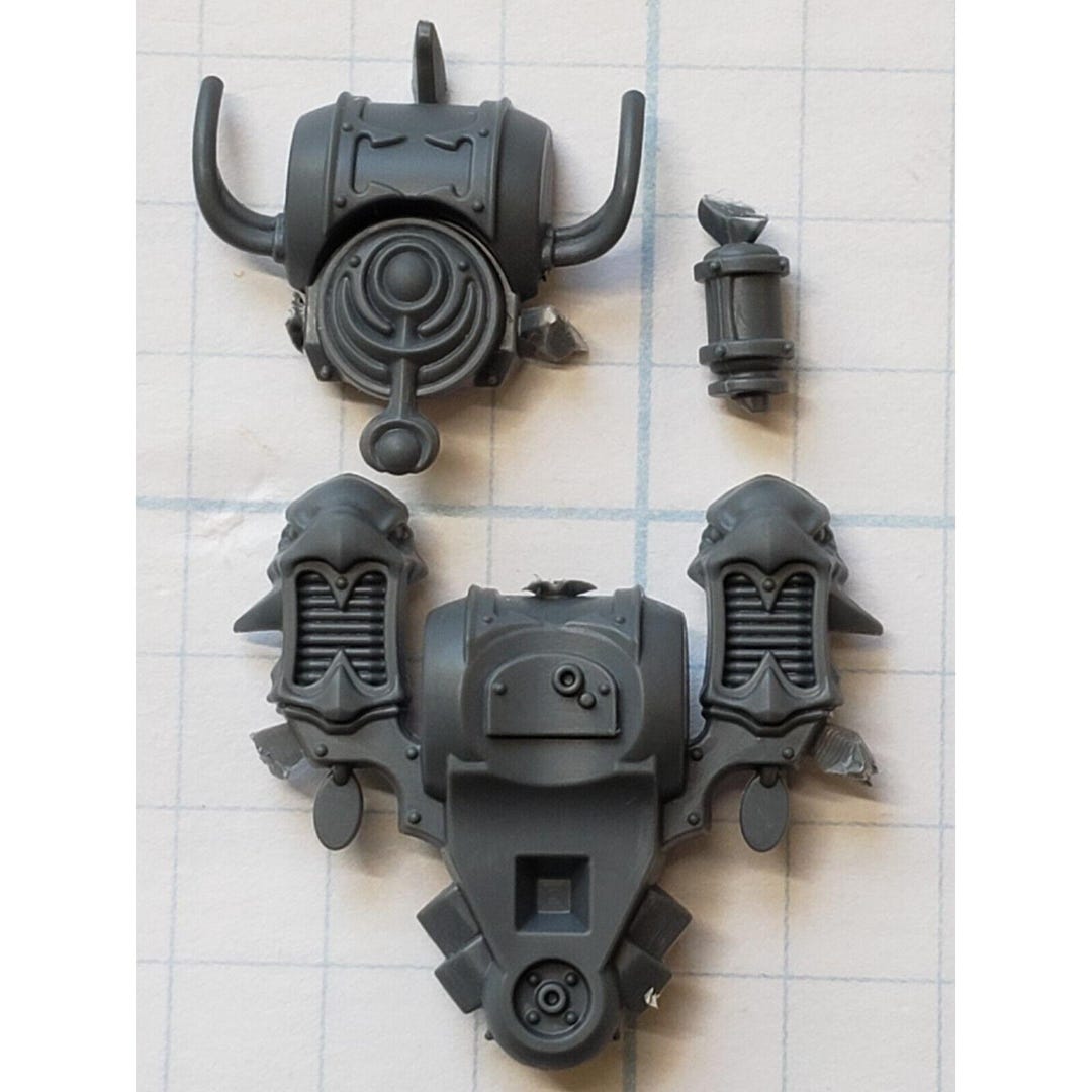 Warhammer 40K Emperors Children Bits Noise Marine Engraved Backpack #54 ...